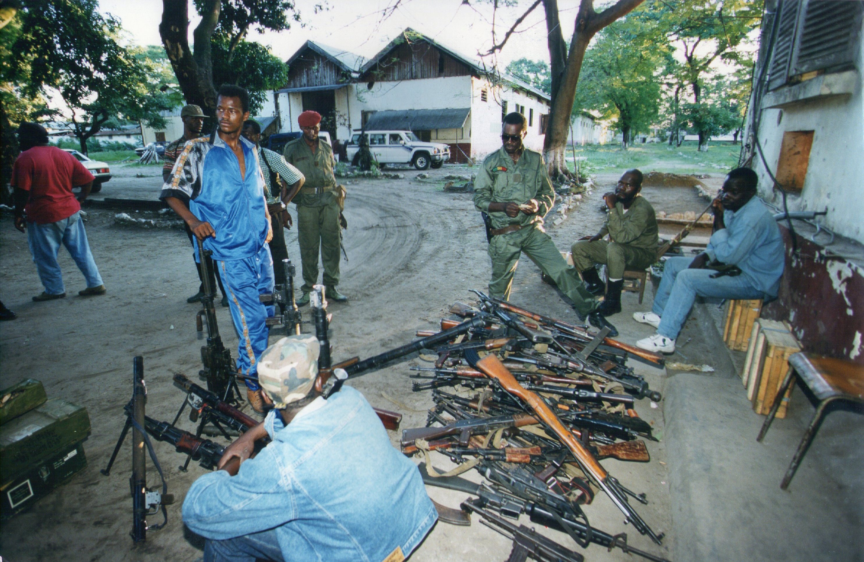 JU6 – EPHEMERA – Biblioteca e arquivo de José Pacheco Pereira
